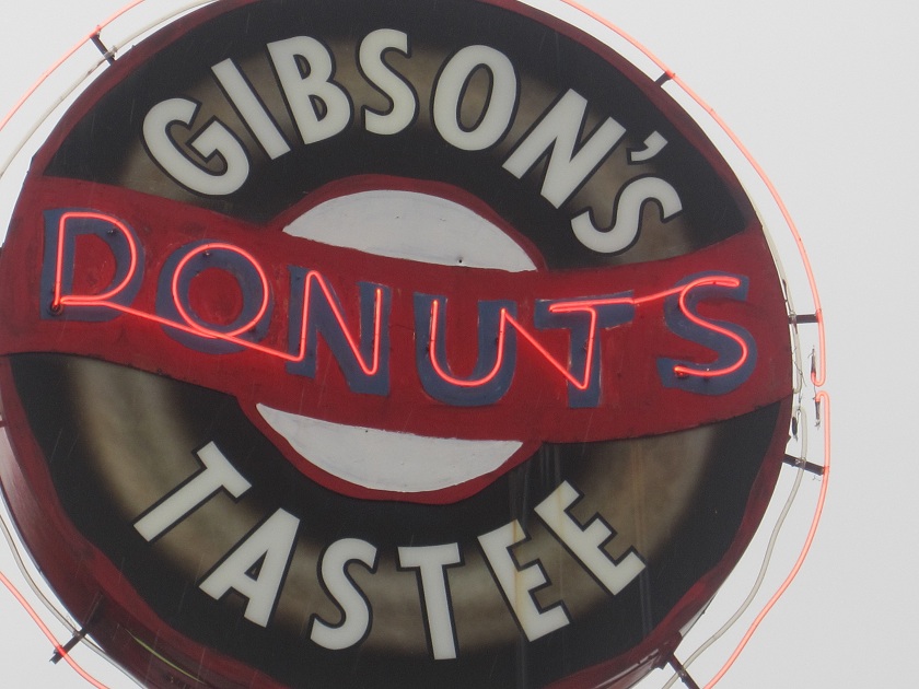 Gibson’s Donuts, Memphis TN – Marie, Let's Eat!